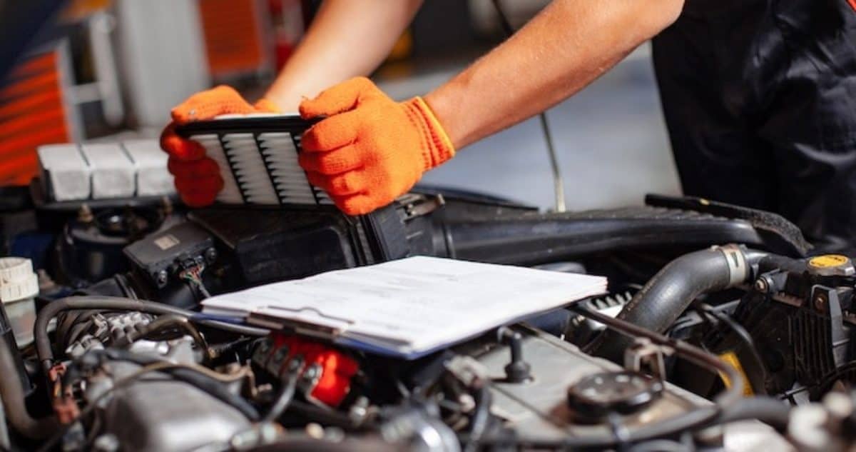 7 Signs Your Car Needs an Oil Change – Don't Miss These Indicators